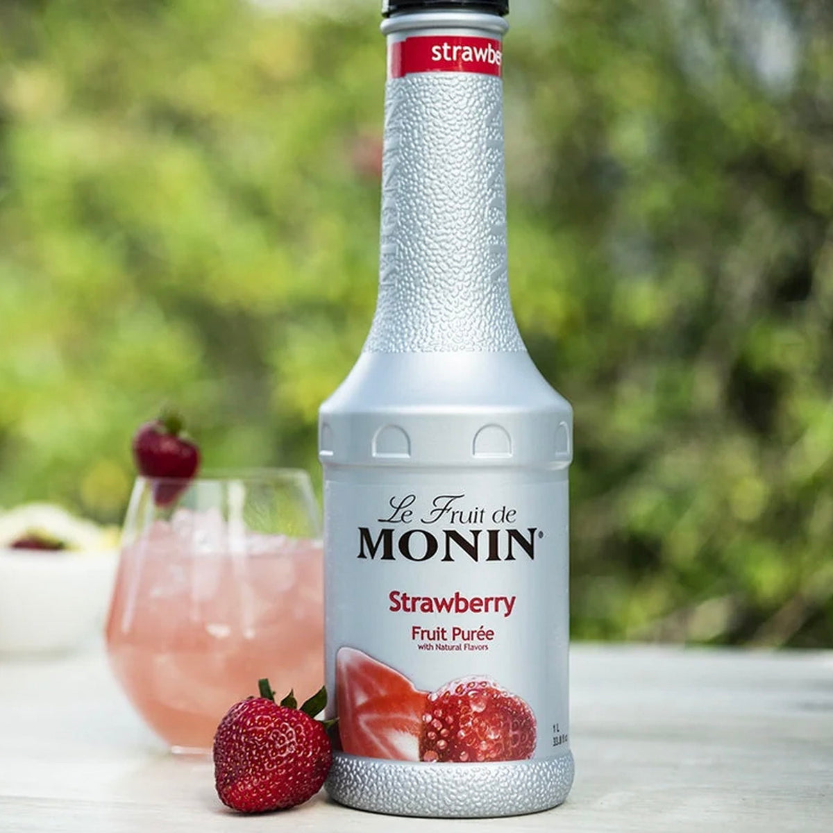 Monin Strawberry Fruit Purée, 1L Bottle – ECS Coffee